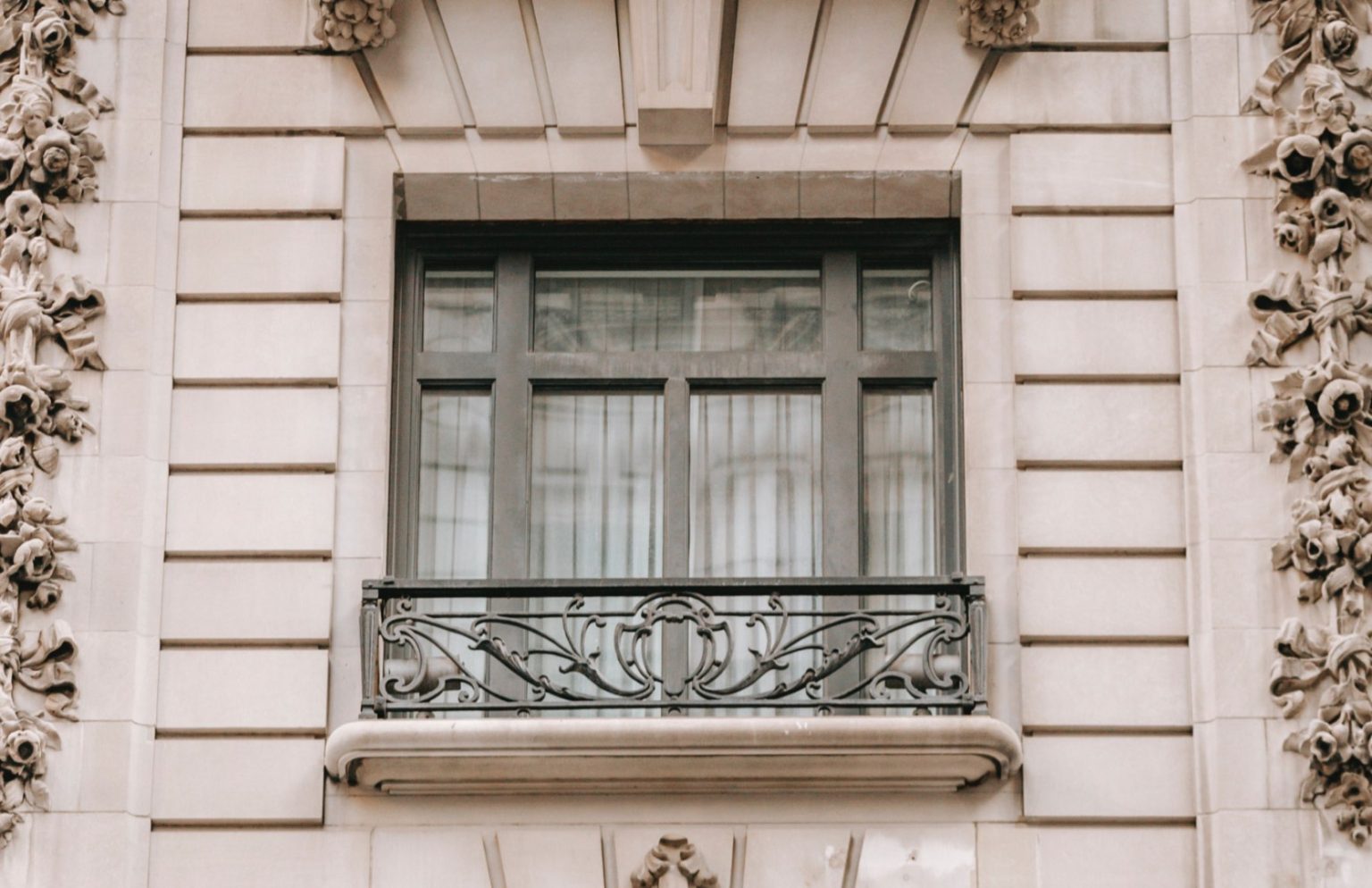 Header & Stone Window Cill Repairs Near You - Magicman UK No1